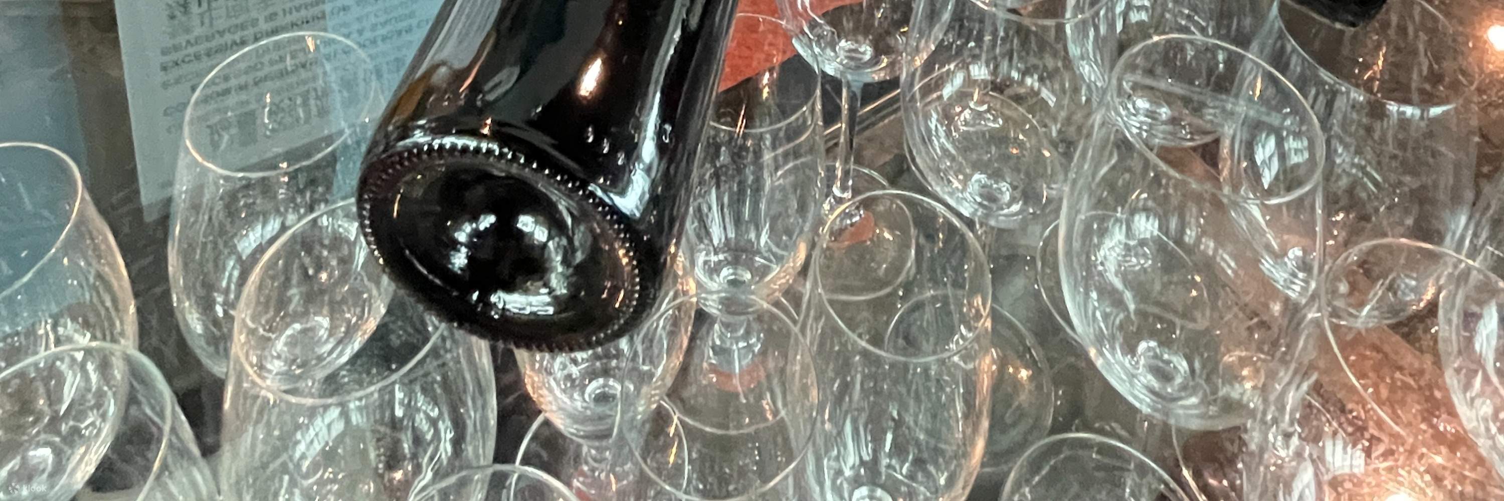 Macau Tower | 180 Lounge | Premium Free Flow Package - Klook Philippines